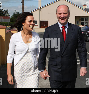 Declan Ganley, leader of Libertas with his wife Delia and children ...