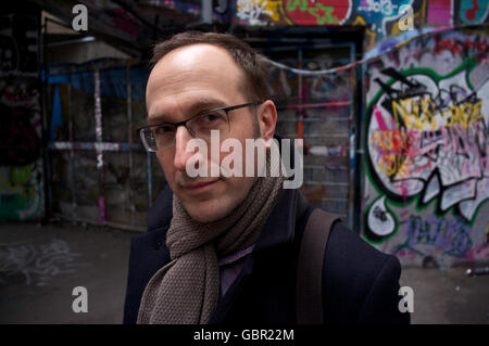 File Pictures from 2016: London UK. 23rd December 2020. Bread actress ...