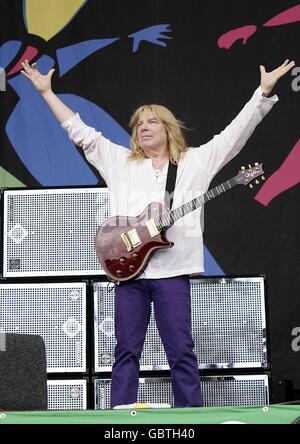 David St. Hubbins (Michael McKean) of Spinal Tap performs on stage at ...