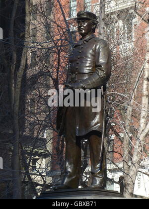 Admiral David Glasgow Farragut, who was a flag officer and vice admiral ...