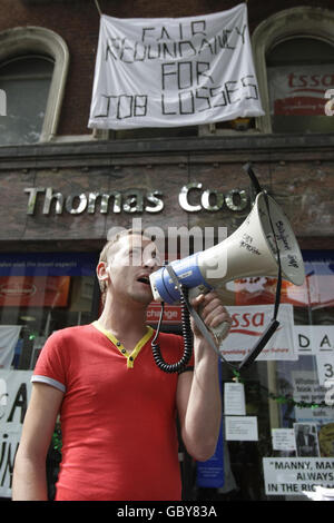 Thomas Cook redundancy protest Stock Photo - Alamy