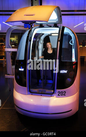 Driverless PRT Personal Rapid Transport Pod cars at Masdar City ...