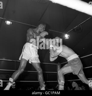 Boxing - Middleweight - Errol Christie v Barry Audia - Alexandra ...