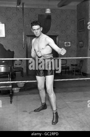 Irish boxer and actor Jack Doyle and his wife Movita Castaneda on their ...