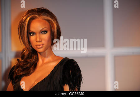 AMERICA'S NEXT TOP MODEL, (from left): model contestant Sundai Love ...