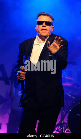 Suggs from Madness Stock Photo - Alamy