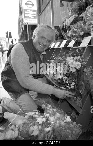 Ronald Buster Edwards the great train robber tends his flower stall ...