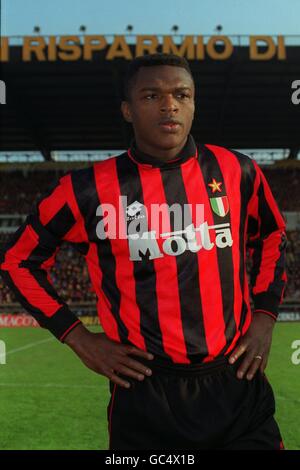 ITALIAN SOCCER. MARCEL DESAILLY, AC MILAN Stock Photo - Alamy