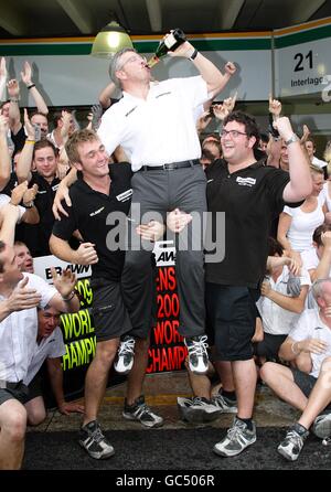 Brawn GP Team Principal Ross Brawn arrives with his wife Jean for the ...