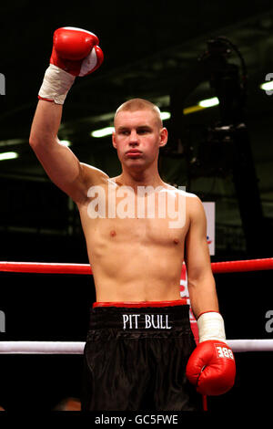 Boxing - Welterweight - Brett Flournoy v Kevin McIntyre - Bolton Arena ...