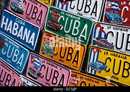 Souvenir license plates, Havana, Cuba Stock Photo - Alamy