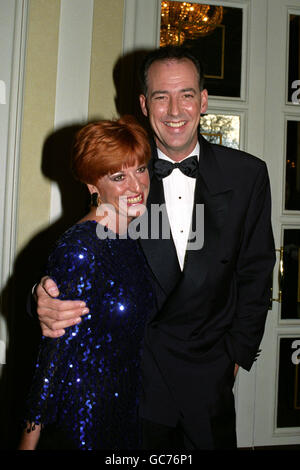 Michael Barrymore comedian and wife Cheryl Barrymore May 1987 Stock ...