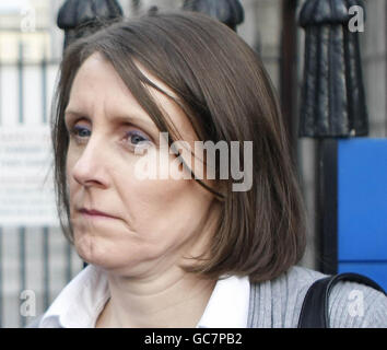 43-year-old Mary Roche and her solicitor Alan Daveron outside The ...