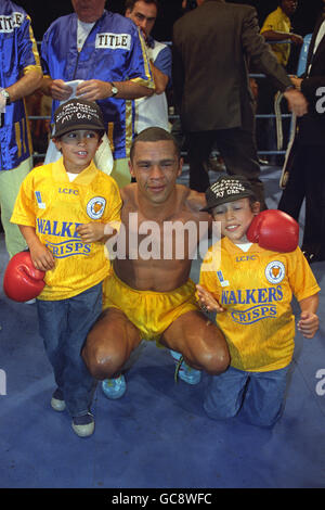 WBO MIDDLEWEIGHT CHAMPION LEICESTER'S CHRIS PYATT AFTER HE BEAT ...