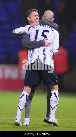 Bolton Wanderers' FA Cup winning side: (back row, l-r) Harry Nuttall ...