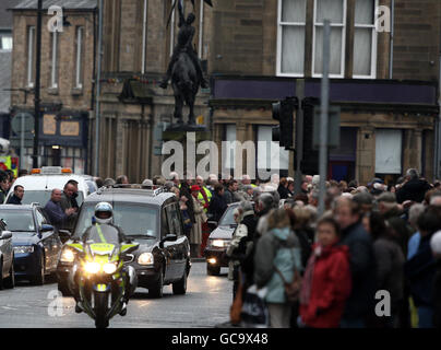 RUGBY - COMMENTATOR BILL McLAREN Stock Photo - Alamy