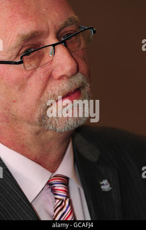 Notts County's new chairman Ray Trew (left) and Chief Executive Jim ...