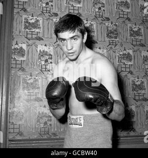 Posed shot of Light Heavyweight boxer Jimmy Tibbs Stock Photo - Alamy