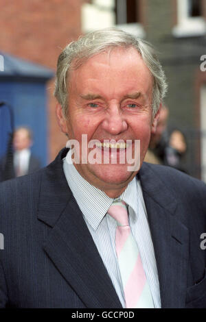 RICHARD BRIERS, ACTOR Stock Photo - Alamy