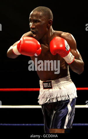 Boxing - Light Heavyweight Title - Chris Finnegan v John Frankham Stock ...