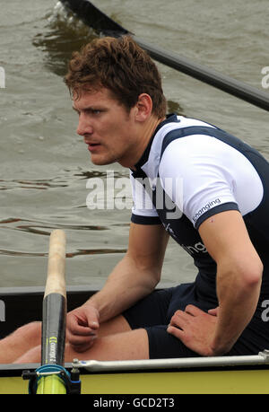 Rowing - 2010 Xchanging Boat Race - Training Session - River Thames ...