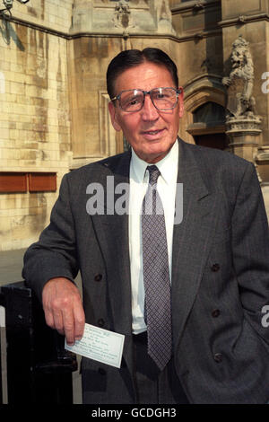 The ex-gangster Mad Frankie Fraser, photographed in Islington, London ...