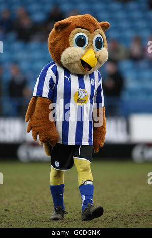 Sheffield Wednesday mascot Barney Owl during the Sky Bet League One ...
