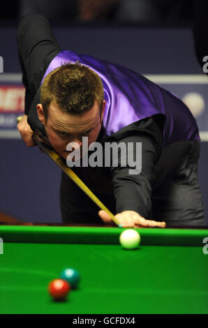 Northern Ireland's Gerard Greene in action against England's Shaun ...