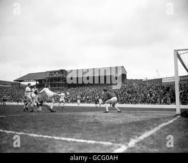 Harry Cripps, Millwall Stock Photo - Alamy