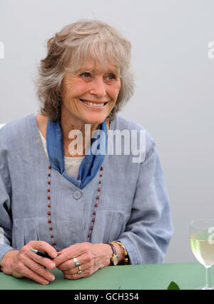Virginia McKenna book signing at the Hay Festival in Hay-on-Wye Stock ...