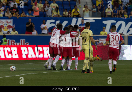 New York Red Bulls players celebrate after a goal against CF Montréal ...