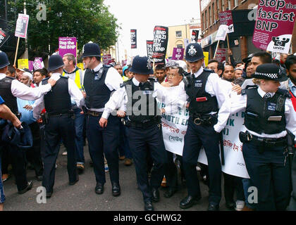 Police Crowd Control During An EDL Protest In Hanley Stoke-on-Trent ...
