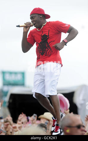 Dizzee Rascal performs live in concert at Finsbury Park Featuring ...