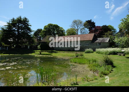 ashmore pond blackmore vale dorset Stock Photo - Alamy