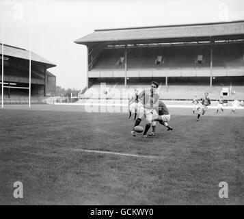 Bob Hiller, Harlequins Stock Photo - Alamy