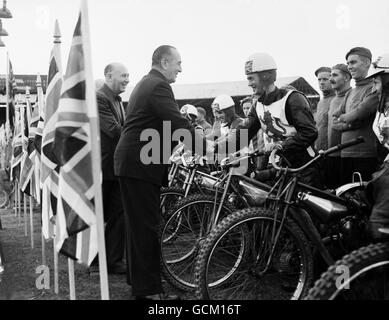 Speedway - Riders - Wimbledon Stadium Stock Photo - Alamy