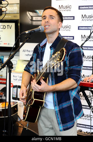 Irwin Sparkes of The Hoosiers performs live at the Carphone Warehouse ...