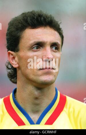WORLD CUP SOCCER. Gheorghe Popescu, Romania Stock Photo - Alamy