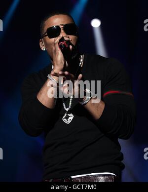 Nelly Performing at Liverpool Echo Arena for Radio 1 Xtra Featuring ...