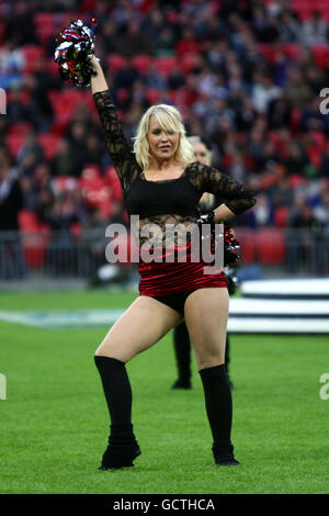 RUGBY UNION CHEERLEADERS Stock Photo - Alamy