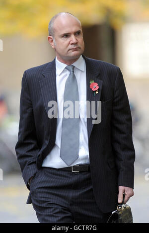 Detective Sergeant Peter Allbut, 45, outside Southwark Crown Court ...