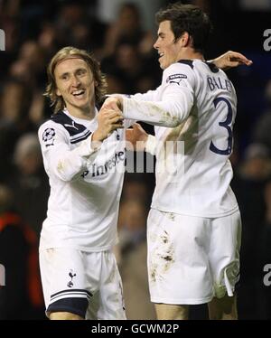Tottenham Hotspur's Luka Modric (left) and Arsenal's Alex Song (right ...