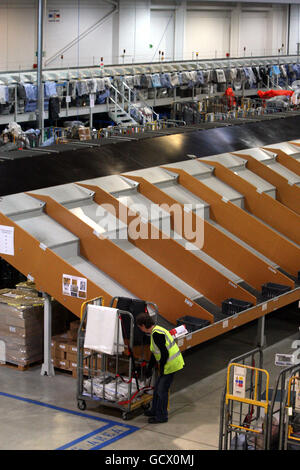 British Forces Post office - RAF Northolt Stock Photo - Alamy