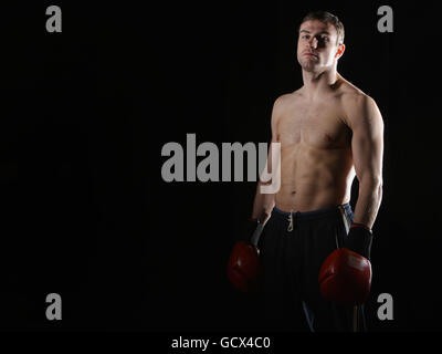 Boxer Matthew Macklin poses for the photographer with promoter Frank ...