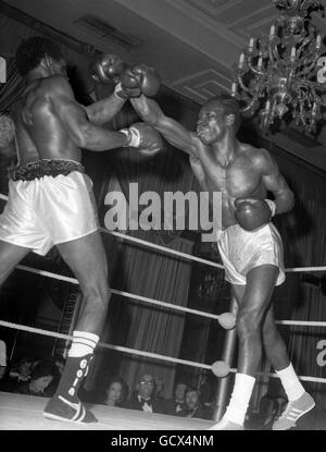 Boxing - British Middleweight Title - Bunny Sterling v Phil Matthews ...