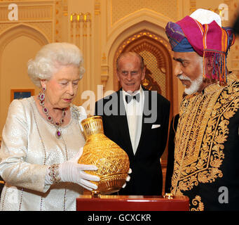 Queen Elizabeth II presents the Sultan of Oman, His Majesty Sultan ...