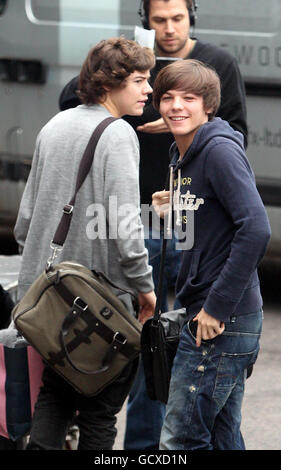 Harry Styles and Louis Tomlinson of One Direction 'The X Factor ...