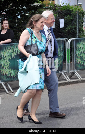 Sir David Attenborough and his daughter Susan Attenborough in the royal ...