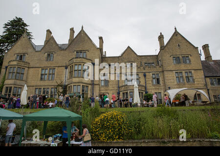 MInstead manor New forest Stock Photo - Alamy