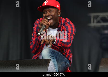Reggie N Bollie perform on stage during the South Tyneside Summer ...